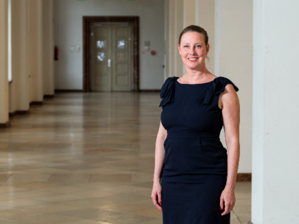 Passion for science and diversity – e-conversion