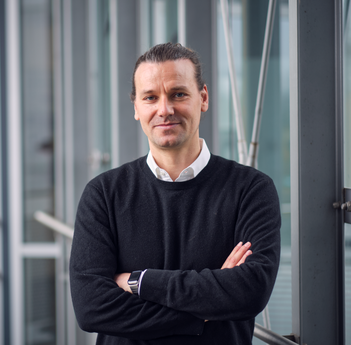 LMU researcher Benjamin Fingerhut awarded with ERC Grant – e-conversion